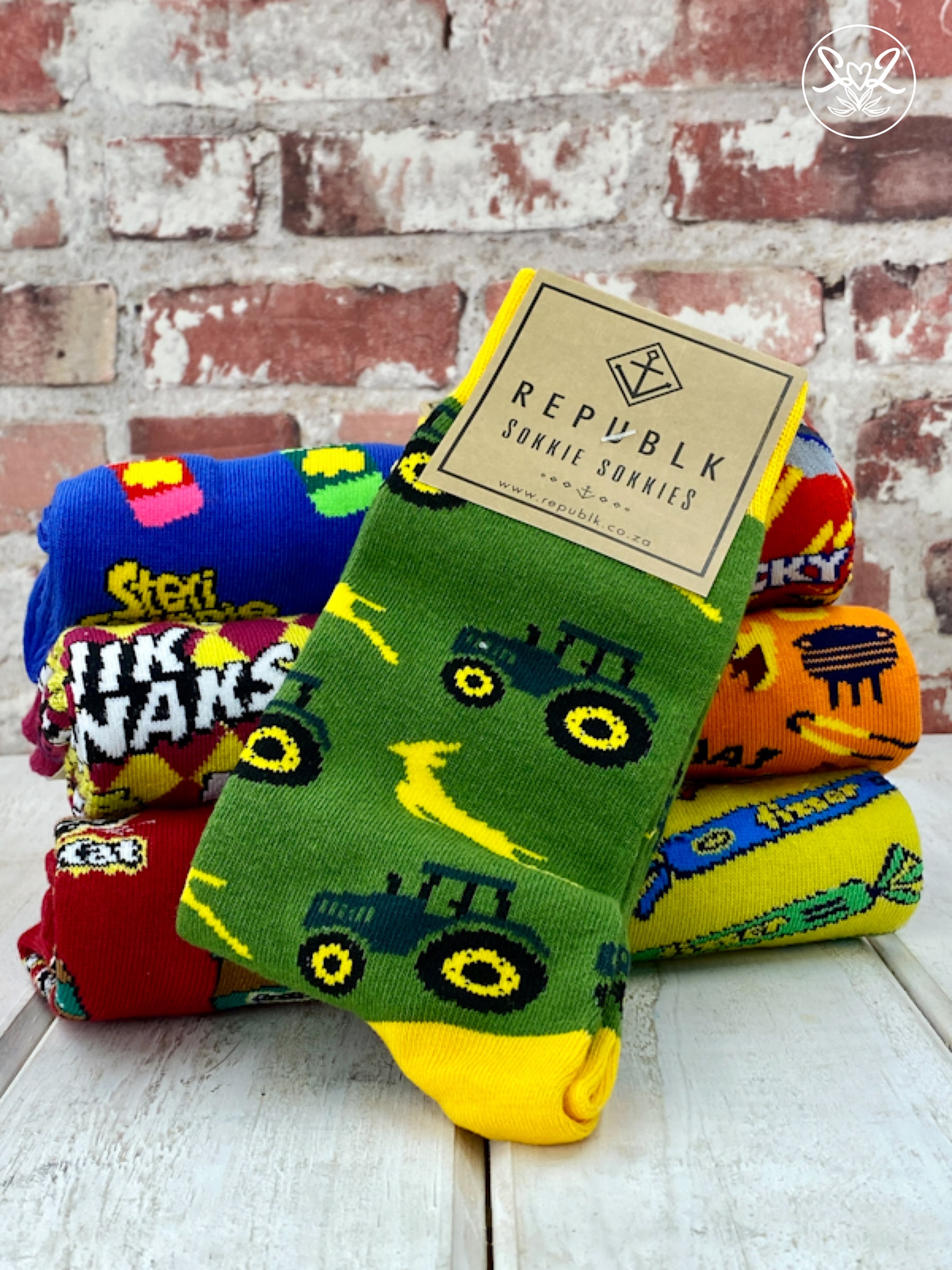 Republk Socks | Lulu Local